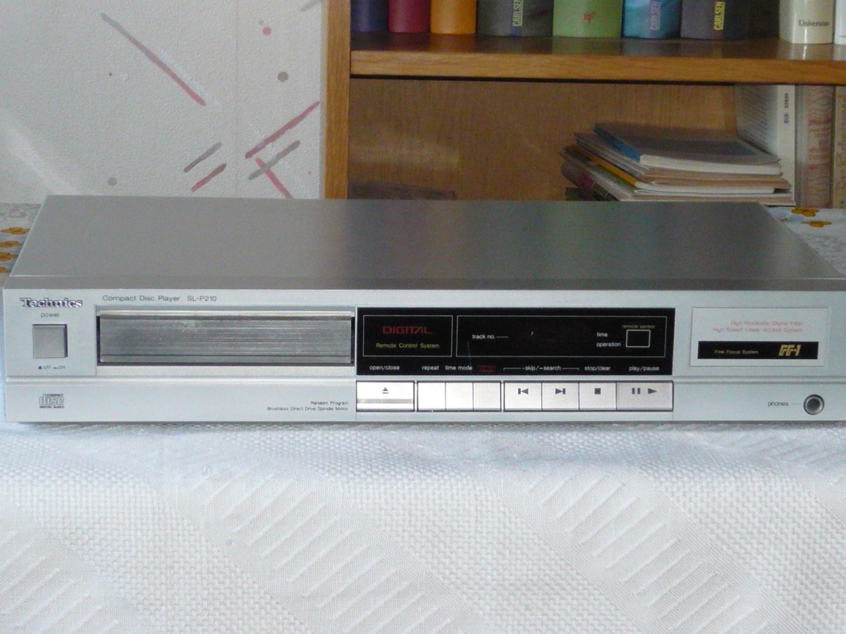 Technics SL-P 210 | hifi-wiki.com