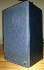 NAD 8225 | hifi-wiki.com