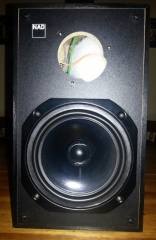 NAD 8225 | hifi-wiki.com